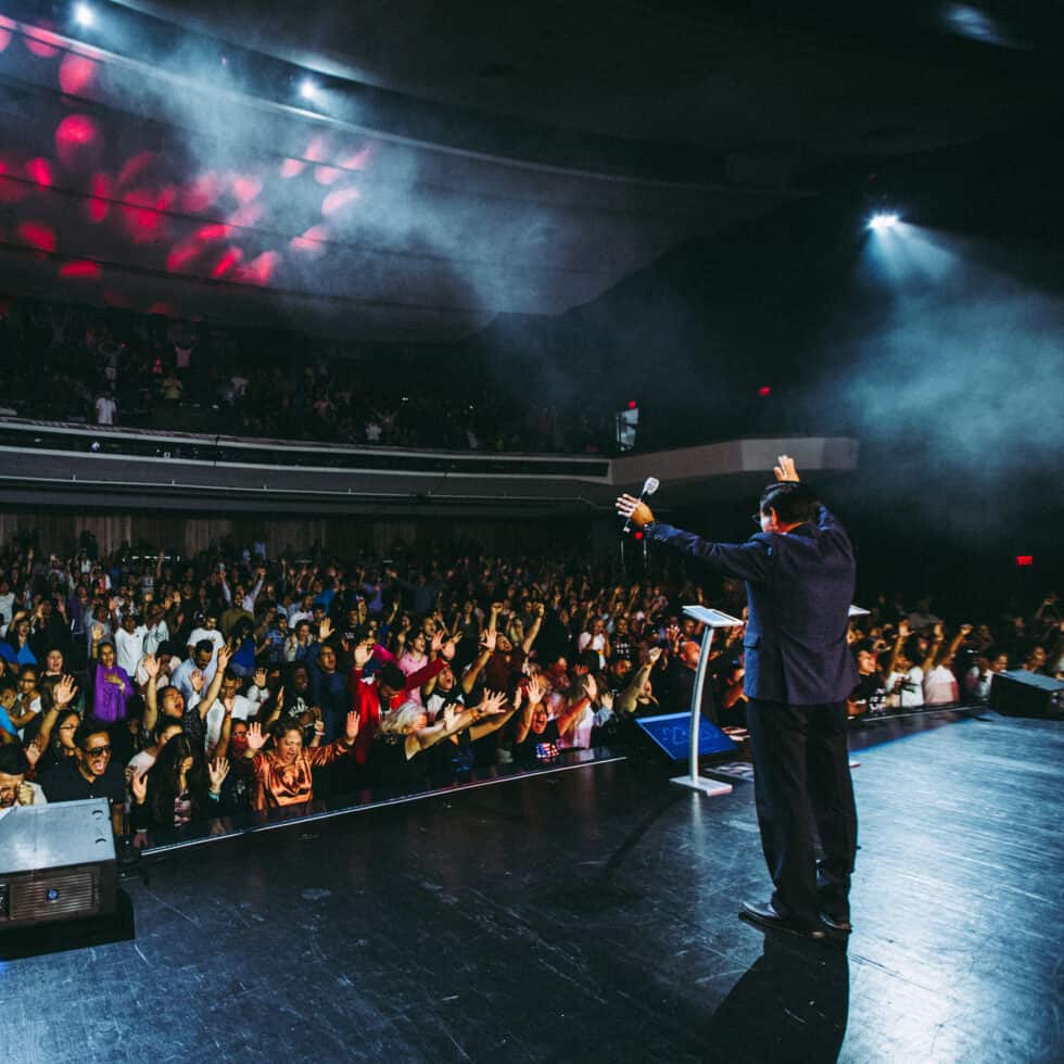 G12 Vision around the world - Visión G12